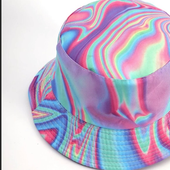 unb | Accessories | Swirl Multi Colored Bucket Hat Nwt | Poshmark